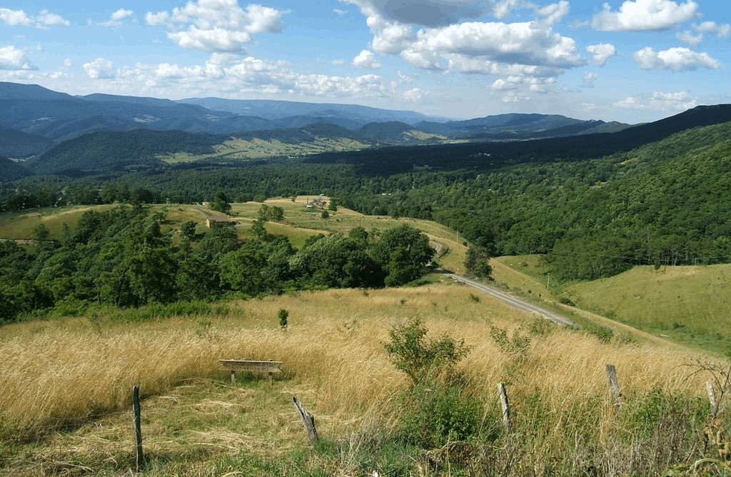 Farm House Ghost - West Virginia Ghosts